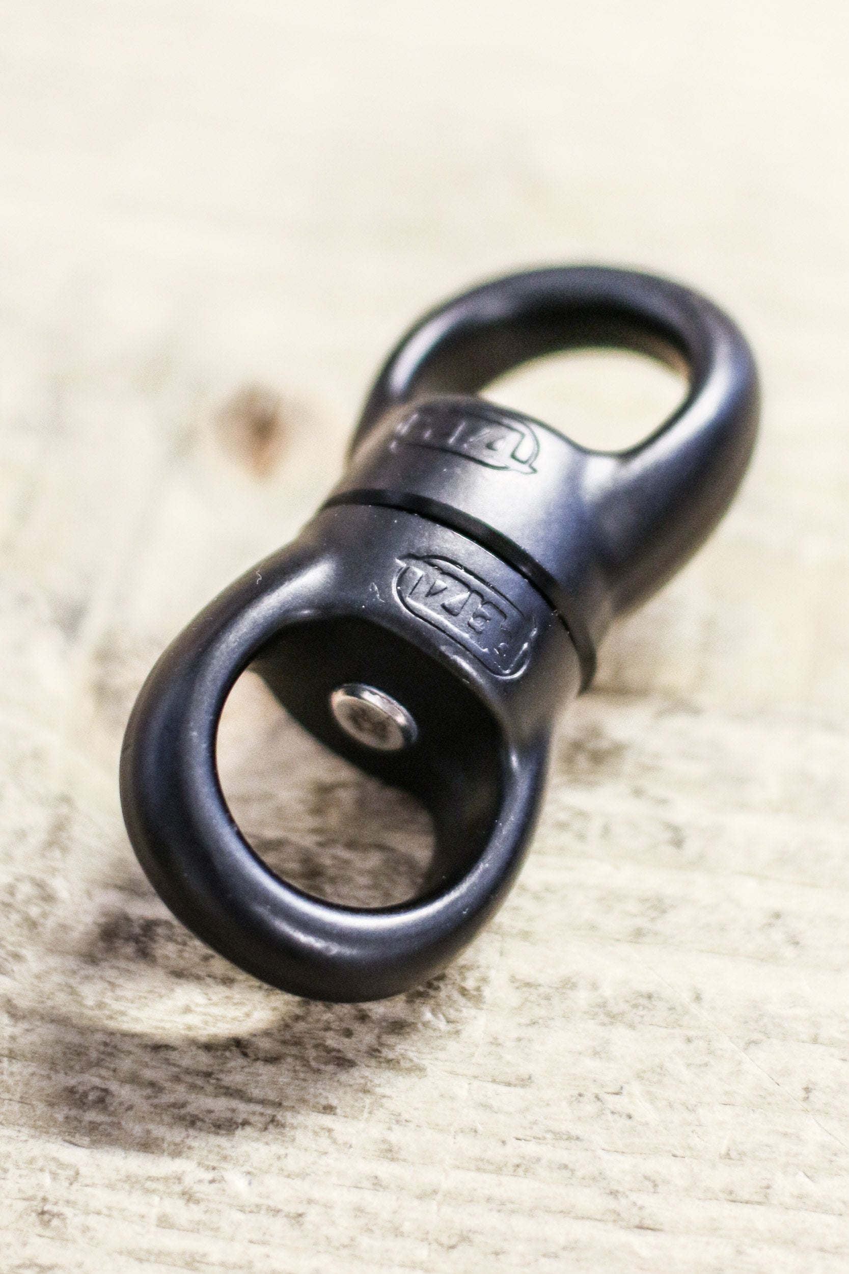 Petzl - Swivel – Rope Access Equip